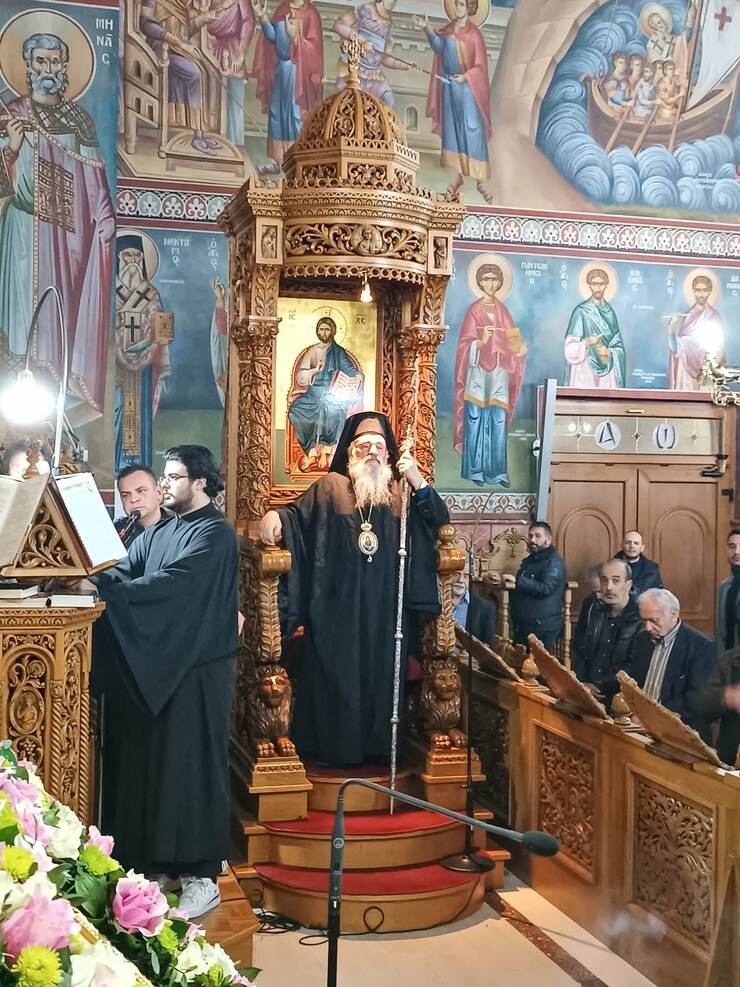 Χοροστατούντος του Αρχιεπισκόπου Ιόππης και Αριμαθαίας κ. Δαμασκηνού ...