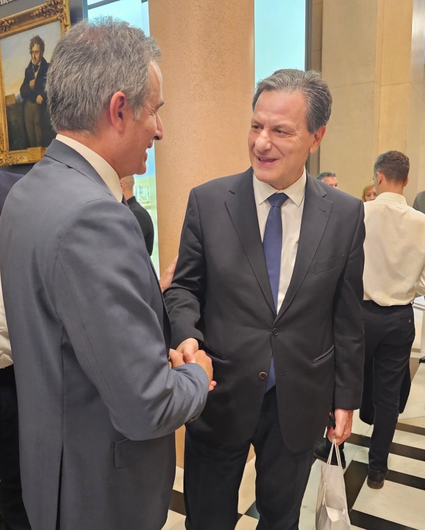 Με τη σύζυγο και τα παιδιά του στην ορκωμοσία ο Στάθης Κωνσταντινίδης