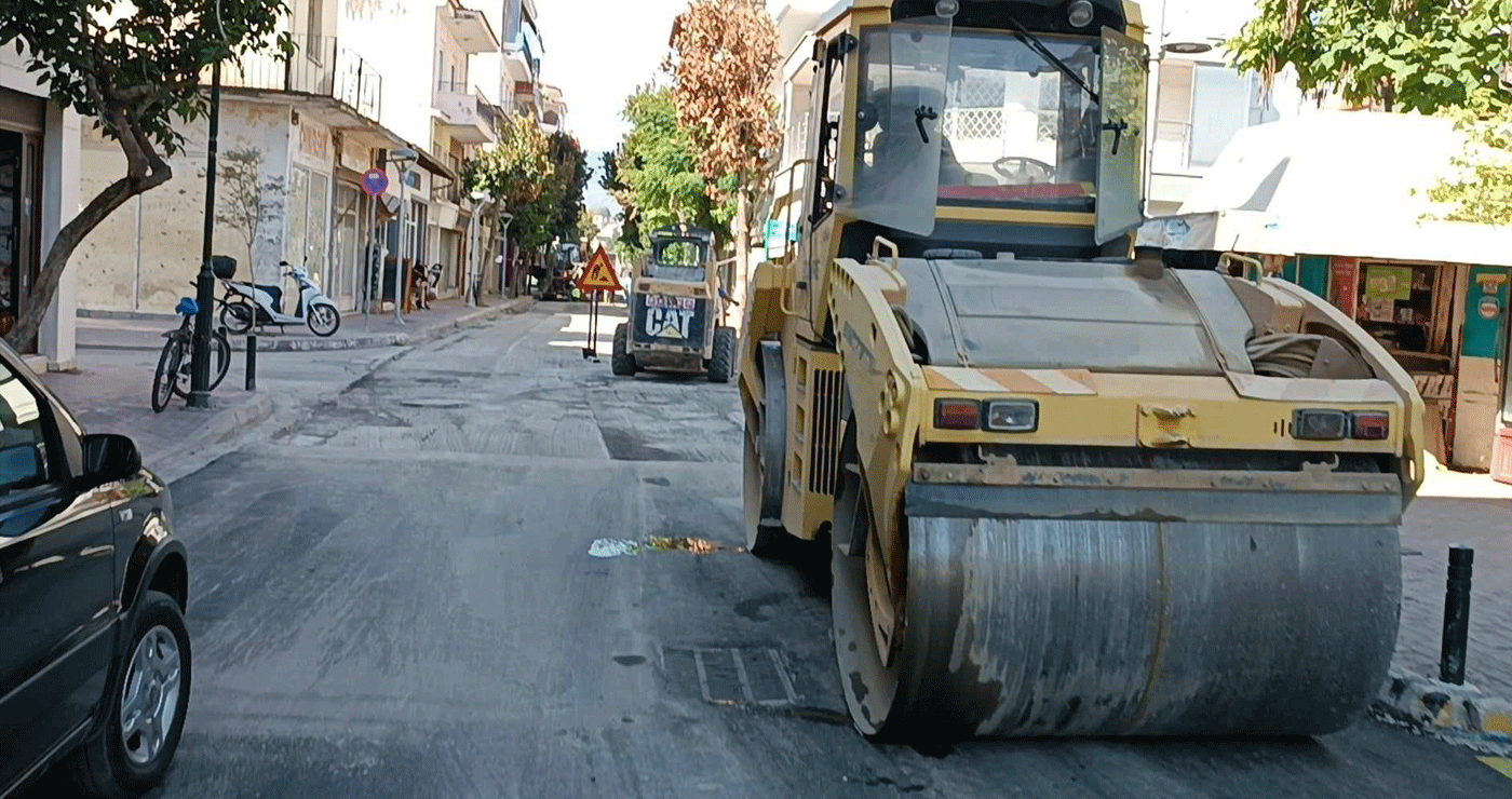 Συνεχίζονται οι ασφαλτοστρώσεις στην Πόλη της Πτολεμαΐδας - Βίντεο ...