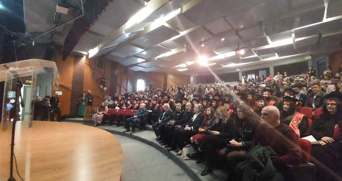 Γλυκό "απόσταγμα" των προσπαθειών τους, η ΟΡΚΩΜΟΣΙΑ των αποφοίτων του ...